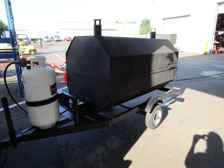 Grill - Towable Propane and Charcoal - Rental-World