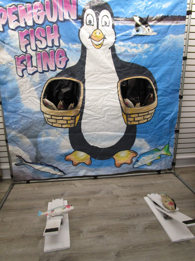 Penguin Fish Fling - Rental-World
