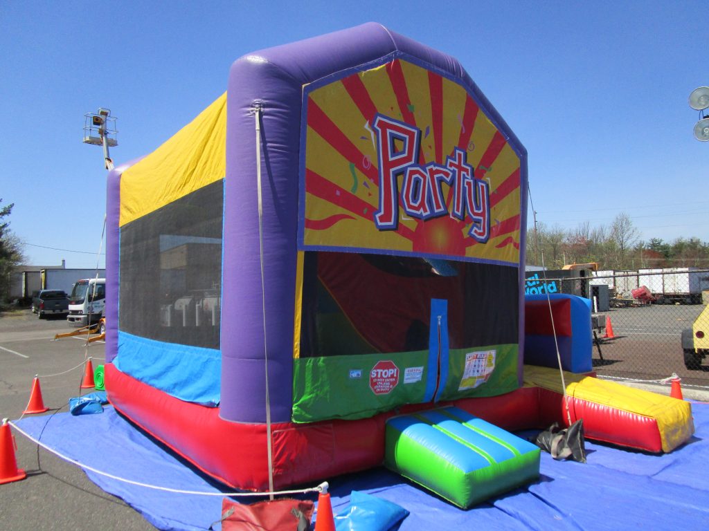 Combo Party 5 in 1 Inflatable Ride - Rental-World