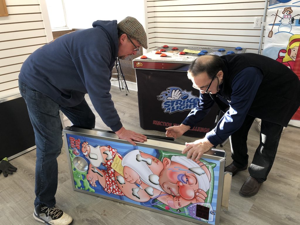 Top Doc Magnetic Surgery Game / Giant Operation - Rental-World